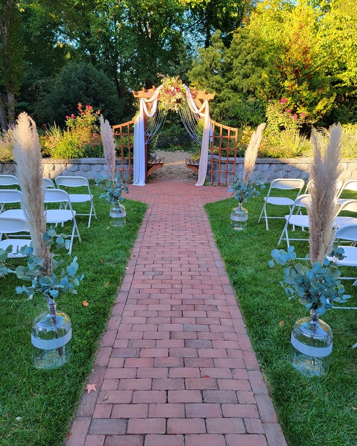 The Smith Barn Wedding Cost How Much Will It Cost You the-smith-barn-wedding-cost-how-much-will-it-cost-you